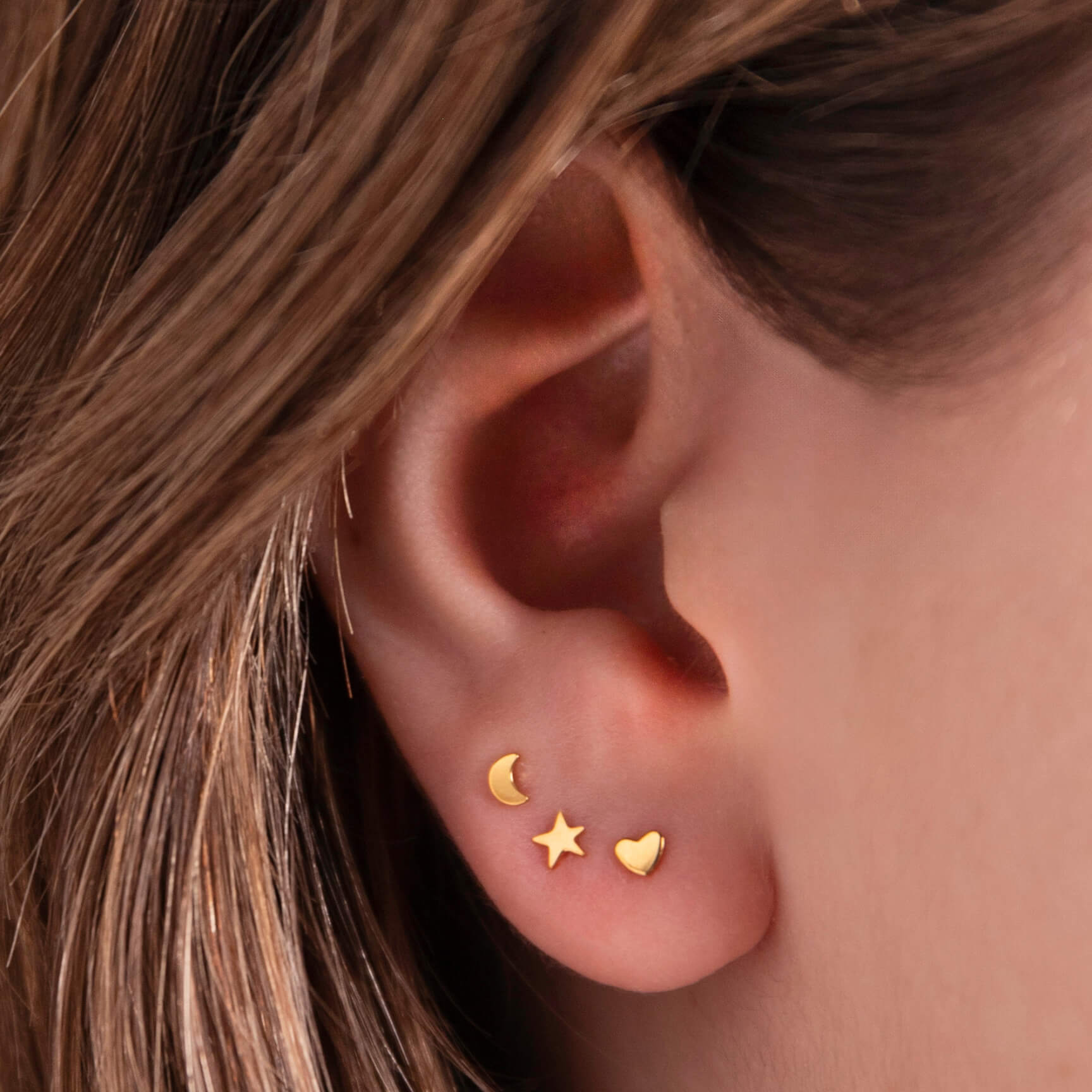 How to Wear Flat Back Cartilage Earrings